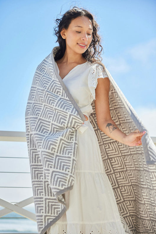 ChappyWrap Blankets – Cozy, Durable & Gift-Ready – Be Charmed